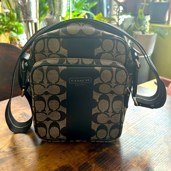 Coach | Bags | Coach Heritage Stripe Flight Shoulder Bag In Black ...